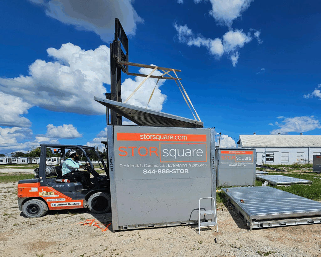 Auburndale Portable Self Storage | STORsquare